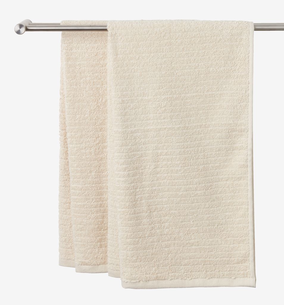 Serviette de bain SVANVIK 65x130cm naturel | JYSK Serviette de bain SVANVIK 65x130cm naturel | JYSK